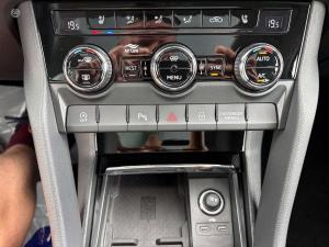 Черный Шкода Kodiaq 2023 в Вильнюс, объемом двигателя 1.97 л и пробегом 158 тыс. км за 26990 €, фото 25 на AUTOMOTO.COM.LV