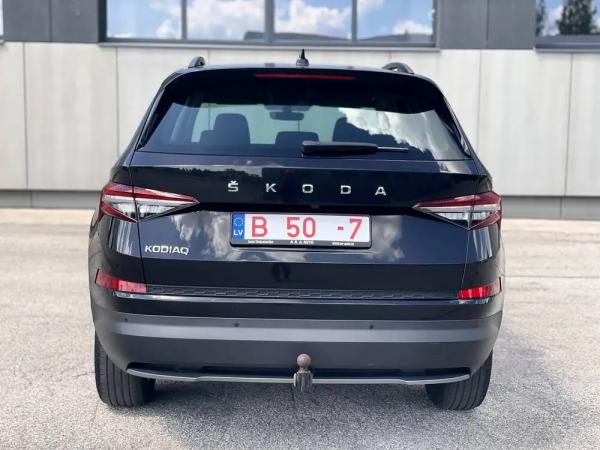 Melns Skoda Kodiaq 2023 Sigulda, ar dzinēja tilpumu 2.00 L un nobraukumu 201 tūkst. km par 22590 €, foto 6 vietnē AUTOMOTO.COM.LV