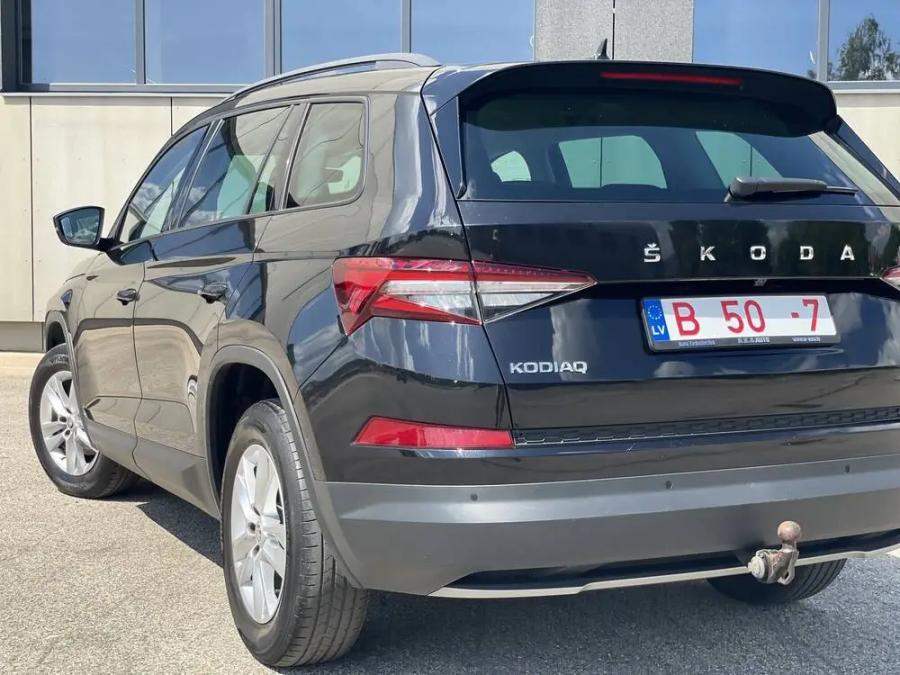Melns Skoda Kodiaq 2023 Sigulda, ar dzinēja tilpumu 2.00 L un nobraukumu 201 tūkst. km par 22590 €, foto 11 vietnē AUTOMOTO.COM.LV