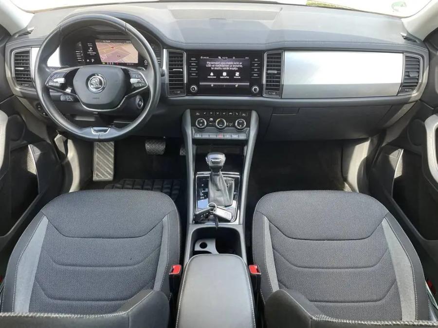 Melns Skoda Kodiaq 2023 Sigulda, ar dzinēja tilpumu 2.00 L un nobraukumu 201 tūkst. km par 22590 €, foto 19 vietnē AUTOMOTO.COM.LV