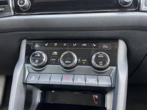 Melns Skoda Kodiaq 2023 Sigulda, ar dzinēja tilpumu 2.00 L un nobraukumu 201 tūkst. km par 22590 €, foto 23 vietnē AUTOMOTO.COM.LV