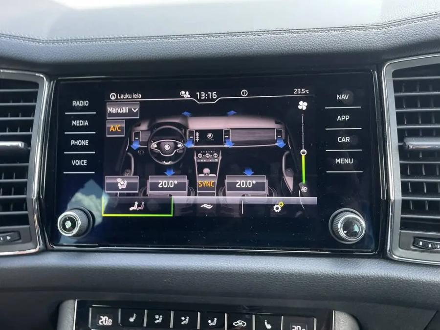 Melns Skoda Kodiaq 2023 Sigulda, ar dzinēja tilpumu 2.00 L un nobraukumu 201 tūkst. km par 22590 €, foto 28 vietnē AUTOMOTO.COM.LV