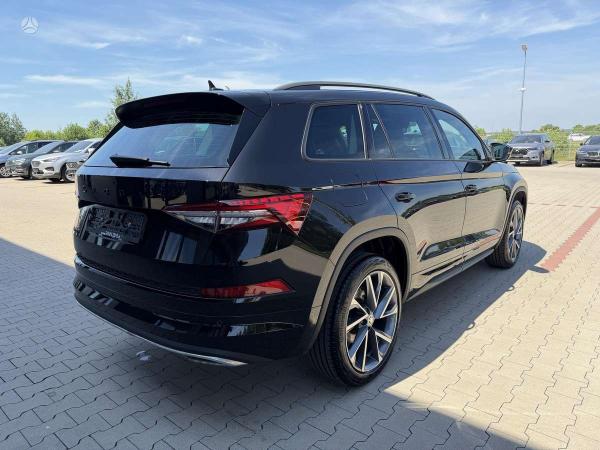 Black Skoda Kodiaq 2023 in Siauliai, with an engine capacity of 1.50 L and mileage of 188 thousand km for 24188 €, photo 10 on AUTOMOTO.COM.LV