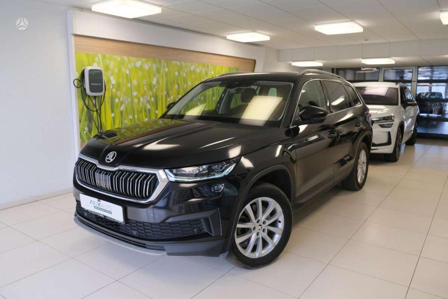 Черный Шкода Kodiaq 2023 в Вильнюс, объемом двигателя 1.98 л и пробегом 120 тыс. км за 29500 €, фото 1 на AUTOMOTO.COM.LV