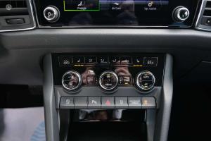 Черный Шкода Kodiaq 2023 в Вильнюс, объемом двигателя 1.98 л и пробегом 120 тыс. км за 29500 €, фото 18 на AUTOMOTO.COM.LV