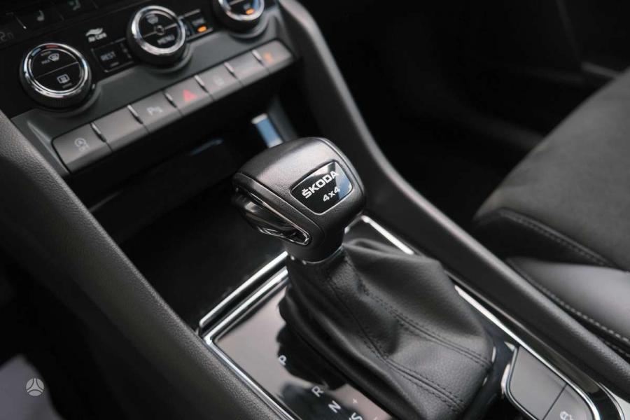 Черный Шкода Kodiaq 2023 в Вильнюс, объемом двигателя 1.98 л и пробегом 120 тыс. км за 29500 €, фото 19 на AUTOMOTO.COM.LV