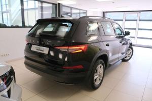 Черный Шкода Kodiaq 2023 в Вильнюс, объемом двигателя 1.50 л и пробегом 89 тыс. км за 25400 €, фото 3 на AUTOMOTO.COM.LV