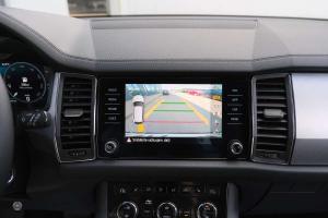 Черный Шкода Kodiaq 2023 в Вильнюс, объемом двигателя 1.50 л и пробегом 89 тыс. км за 25400 €, фото 12 на AUTOMOTO.COM.LV