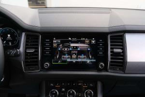 Черный Шкода Kodiaq 2023 в Вильнюс, объемом двигателя 1.50 л и пробегом 89 тыс. км за 25400 €, фото 17 на AUTOMOTO.COM.LV