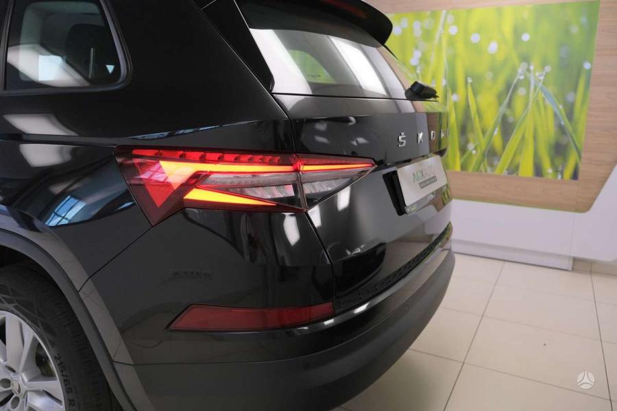 Черный Шкода Kodiaq 2023 в Вильнюс, объемом двигателя 1.50 л и пробегом 89 тыс. км за 25400 €, фото 30 на AUTOMOTO.COM.LV