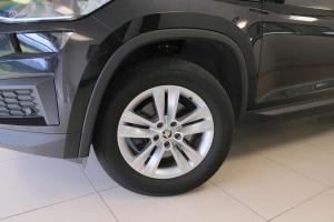 Черный Шкода Kodiaq 2023 в Вильнюс, объемом двигателя 1.50 л и пробегом 89 тыс. км за 25400 €, фото 31 на AUTOMOTO.COM.LV