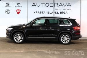 Черный Шкода Kodiaq 2023 в Рига, объемом двигателя 2.00 л и пробегом 92 тыс. км за 27600 €, фото 5 на AUTOMOTO.COM.LV
