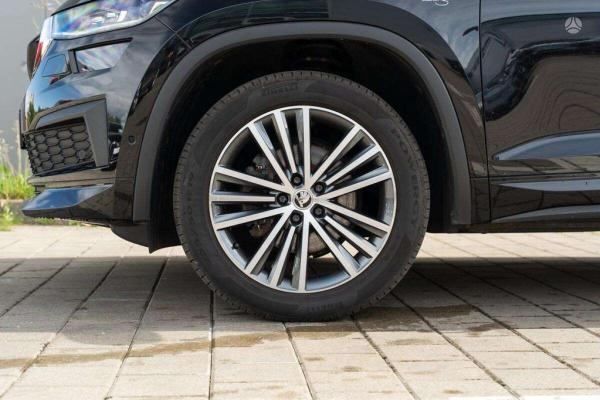Черный Шкода Kodiaq 2023 в Вильнюс, объемом двигателя 2.00 л и пробегом 163 тыс. км за 27700 €, фото 3 на AUTOMOTO.COM.LV
