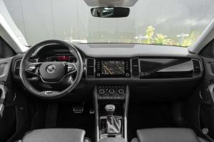 Black Skoda Kodiaq 2023 in Vilnius, with an engine capacity of 2.00 L and mileage of 163 thousand km for 27700 €, photo 9 on AUTOMOTO.COM.LV