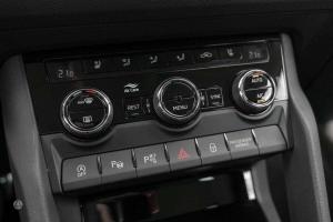 Black Skoda Kodiaq 2023 in Vilnius, with an engine capacity of 2.00 L and mileage of 163 thousand km for 27700 €, photo 15 on AUTOMOTO.COM.LV