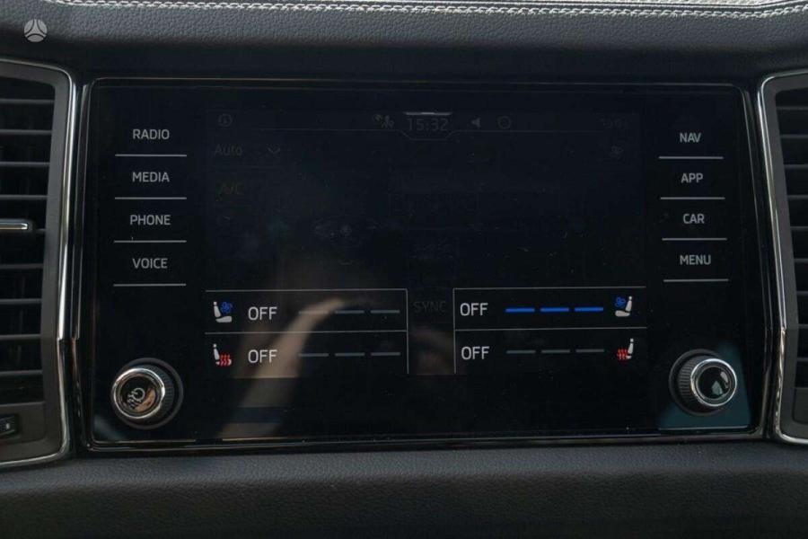 Black Skoda Kodiaq 2023 in Vilnius, with an engine capacity of 2.00 L and mileage of 163 thousand km for 27700 €, photo 17 on AUTOMOTO.COM.LV