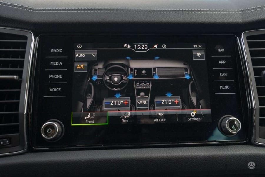 Black Skoda Kodiaq 2023 in Vilnius, with an engine capacity of 2.00 L and mileage of 163 thousand km for 27700 €, photo 19 on AUTOMOTO.COM.LV