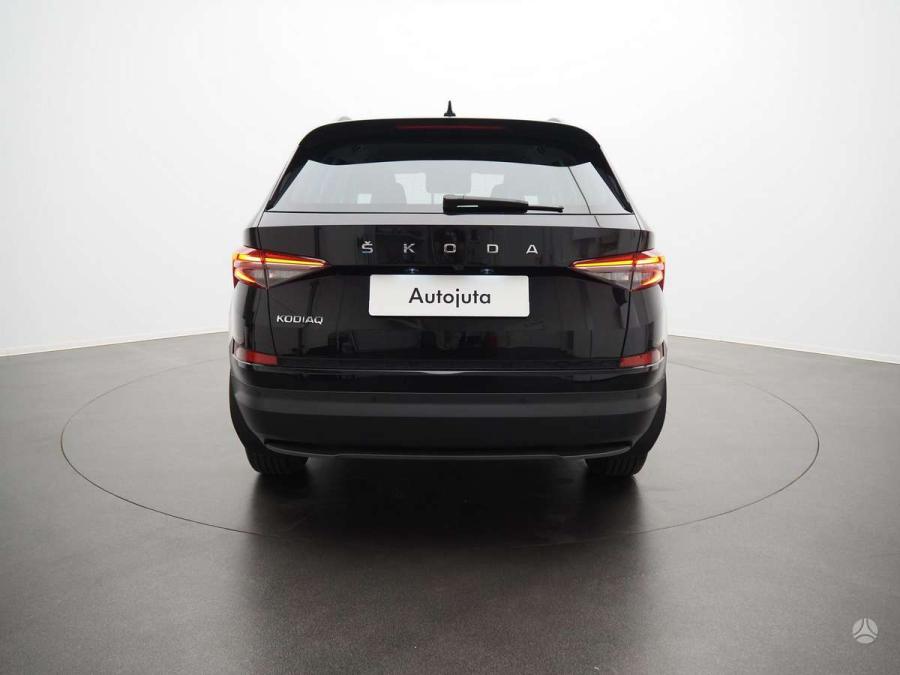 Черный Шкода Kodiaq 2023 в Вильнюс, объемом двигателя 1.97 л и пробегом 103 тыс. км за 25500 €, фото 6 на AUTOMOTO.COM.LV