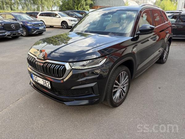 Черный Шкода Kodiaq 2023 в Рига, объемом двигателя 2.00 л и пробегом 147 тыс. км за 27200 €, фото 1 на AUTOMOTO.COM.LV