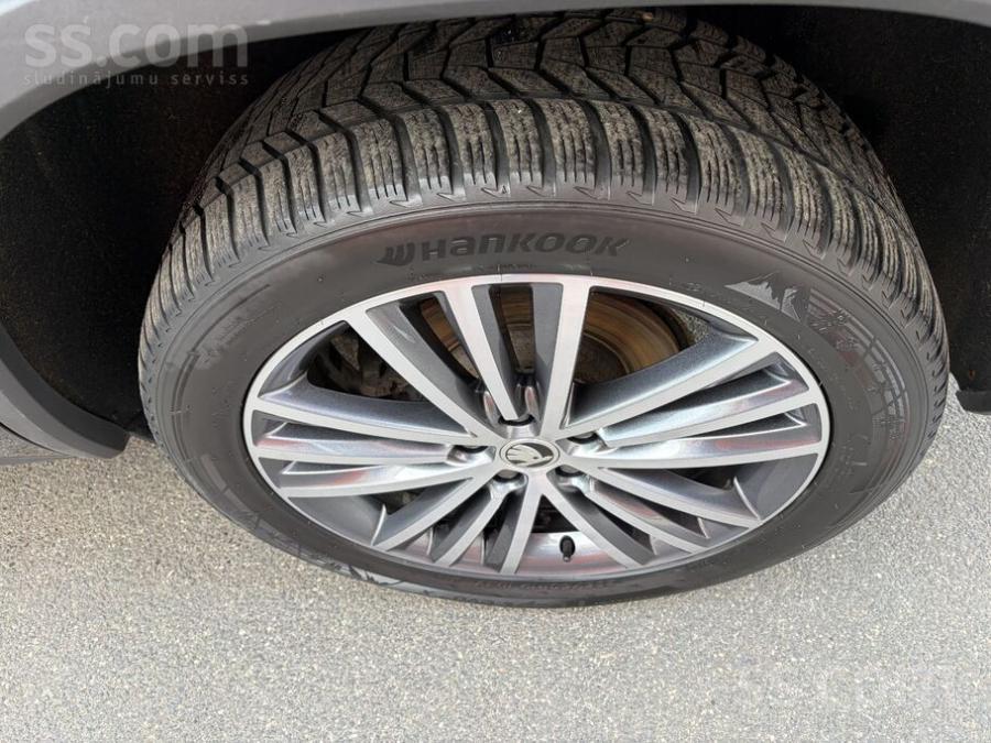 Черный Шкода Kodiaq 2023 в Рига, объемом двигателя 2.00 л и пробегом 147 тыс. км за 27200 €, фото 12 на AUTOMOTO.COM.LV
