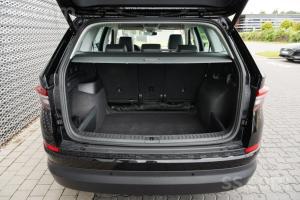 Melns Skoda Kodiaq 2023 Rīga, ar dzinēja tilpumu 2.00 L un nobraukumu 122 tūkst. km par 27000 €, foto 31 vietnē AUTOMOTO.COM.LV