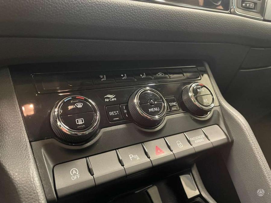 Black Skoda Kodiaq 2023 in Marijampole, with an engine capacity of 1.50 L and mileage of 135 thousand km for 20812 €, photo 11 on AUTOMOTO.COM.LV