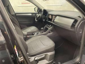 Black Skoda Kodiaq 2023 in Marijampole, with an engine capacity of 1.50 L and mileage of 135 thousand km for 20812 €, photo 14 on AUTOMOTO.COM.LV