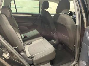 Black Skoda Kodiaq 2023 in Marijampole, with an engine capacity of 1.50 L and mileage of 135 thousand km for 20812 €, photo 15 on AUTOMOTO.COM.LV