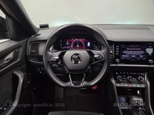 Черный Шкода Kodiaq 2023 в Таллин, объемом двигателя 2.00 л и пробегом 98 тыс. км за 30900 €, фото 15 на AUTOMOTO.COM.LV