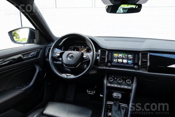 Black Skoda Kodiaq 2023 in Riga, with an engine capacity of 2.00 L and mileage of 116 thousand km for 31950 €, photo 10 on AUTOMOTO.COM.LV
