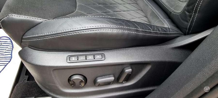 Black Skoda Kodiaq 2023 in Vilnius, with an engine capacity of 1.97 L and mileage of 166 thousand km for 24850 €, photo 15 on AUTOMOTO.COM.LV
