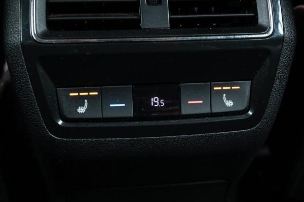 Melns Skoda Kodiaq 2023 Jelgava, ar dzinēja tilpumu 2.00 L un nobraukumu 158 tūkst. km par 29250 €, foto 10 vietnē AUTOMOTO.COM.LV