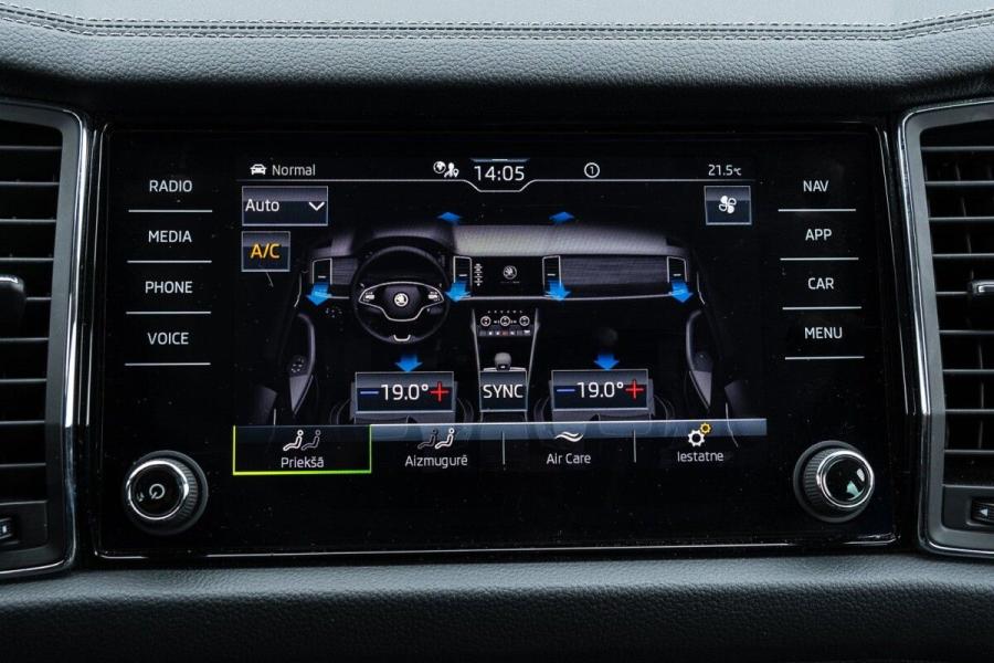 Черный Шкода Kodiaq 2023 в Елгава, объемом двигателя 2.00 л и пробегом 158 тыс. км за 29250 €, фото 20 на AUTOMOTO.COM.LV