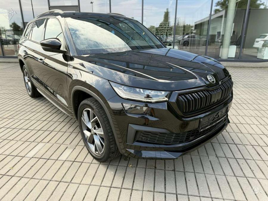 Melns Skoda Kodiaq 2023 Kauņa, ar dzinēja tilpumu 1.50 L un nobraukumu 198 tūkst. km par 25500 €, foto 3 vietnē AUTOMOTO.COM.LV