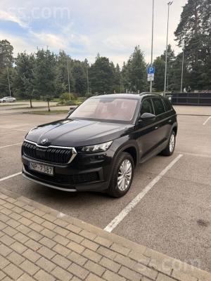 Черный Шкода Kodiaq 2023 в Огре, объемом двигателя 1.50 л и пробегом 85 тыс. км за 27590 €, фото  на AUTOMOTO.COM.LV