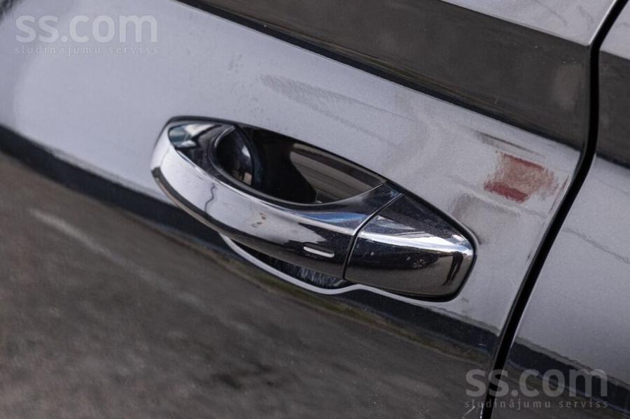 Melns Skoda Kodiaq 2023 Rīga, ar dzinēja tilpumu 2.00 L un nobraukumu 132 tūkst. km par 32950 €, foto 22 vietnē AUTOMOTO.COM.LV