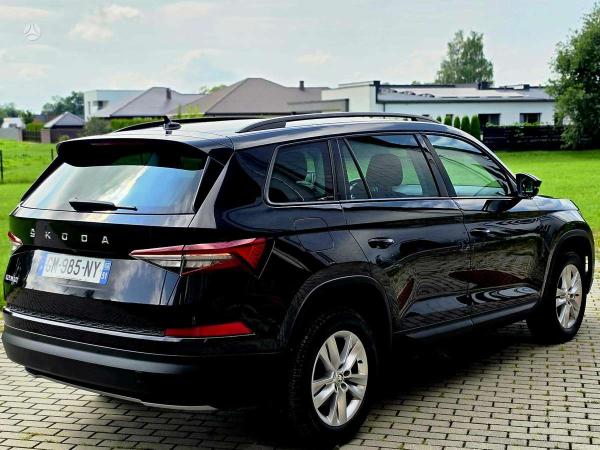 Black Skoda Kodiaq 2023 in Taurage, with an engine capacity of 1.97 L and mileage of 178 thousand km for 17400 €, photo 7 on AUTOMOTO.COM.LV