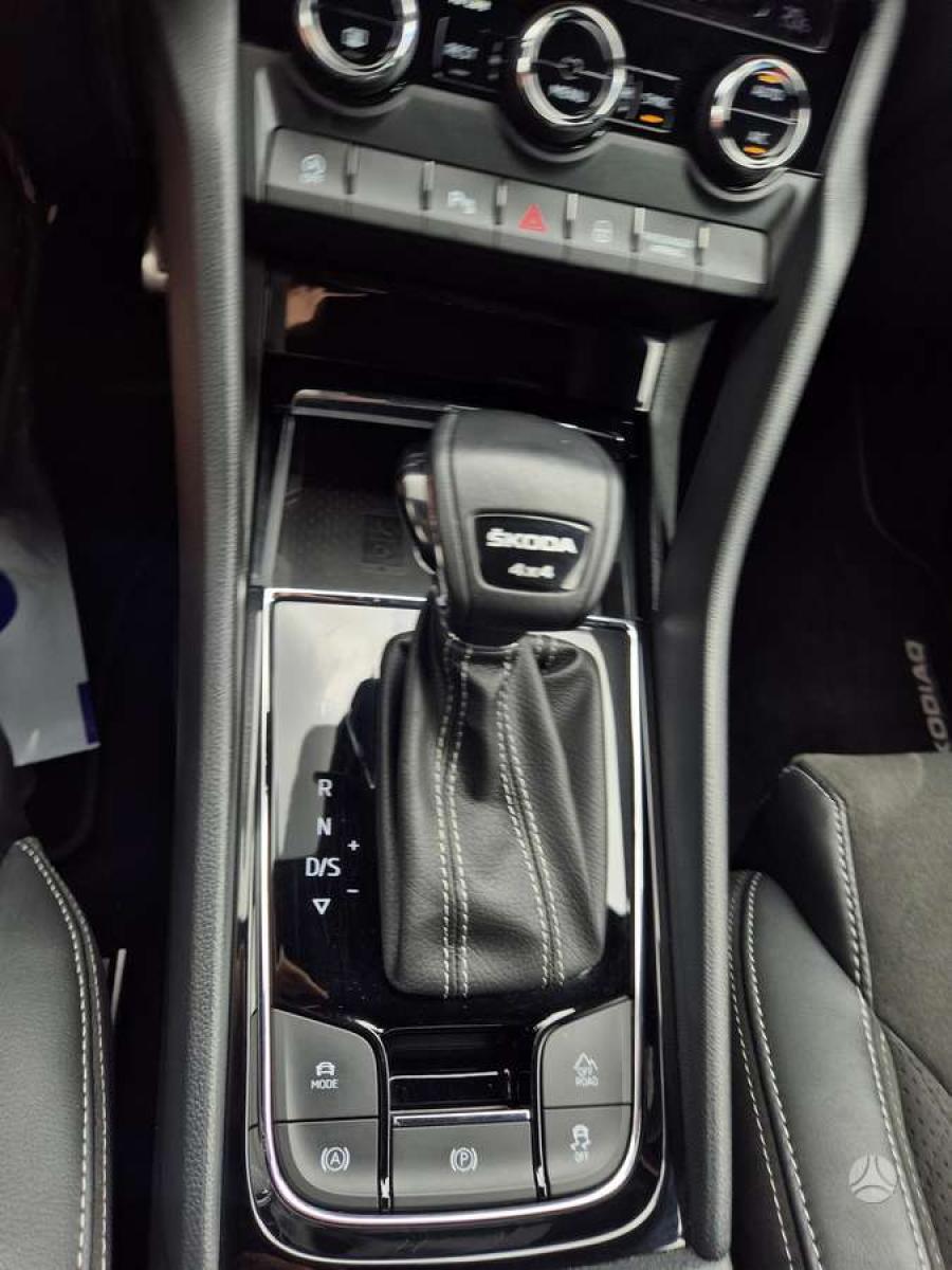 Melns Skoda Kodiaq 2023 Šauļi, ar dzinēja tilpumu 1.97 L un nobraukumu 213 tūkst. km par 27700 €, foto 23 vietnē AUTOMOTO.COM.LV