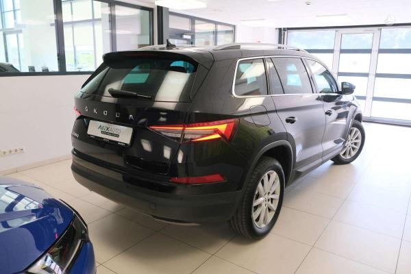 Черный Шкода Kodiaq 2023 в Вильнюс, объемом двигателя 1.97 л и пробегом 133 тыс. км за 24950 €, фото 2 на AUTOMOTO.COM.LV
