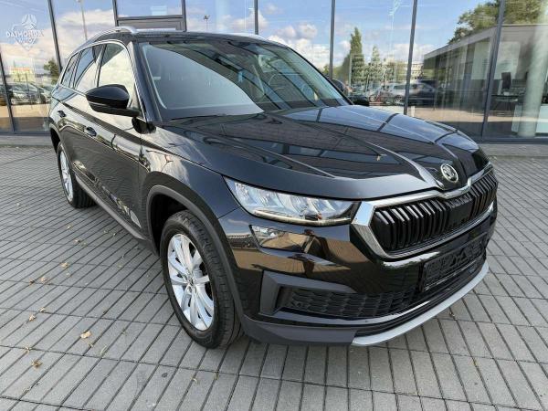 Melns Skoda Kodiaq 2023 Kauņa, ar dzinēja tilpumu 1.50 L un nobraukumu 215 tūkst. km par 19900 €, foto 2 vietnē AUTOMOTO.COM.LV