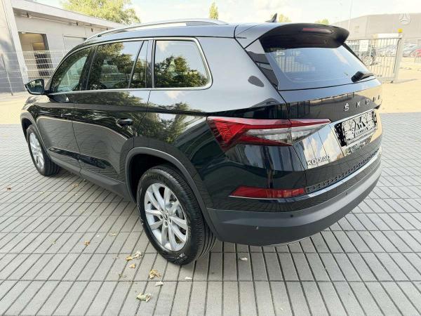 Melns Skoda Kodiaq 2023 Kauņa, ar dzinēja tilpumu 1.50 L un nobraukumu 215 tūkst. km par 19900 €, foto 4 vietnē AUTOMOTO.COM.LV