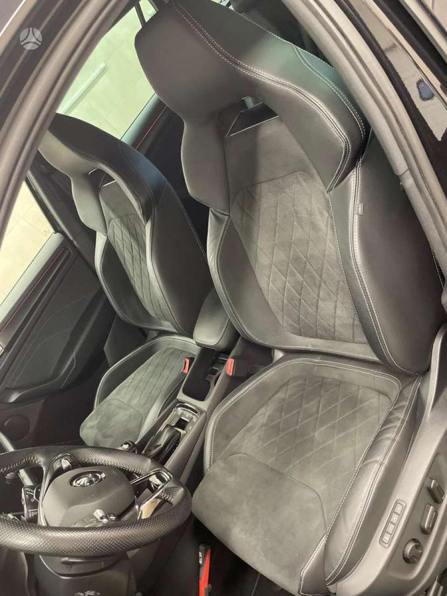 Melns Skoda Kodiaq 2023 Marijampole, ar dzinēja tilpumu 1.50 L un nobraukumu 200 tūkst. km par 23474 €, foto 12 vietnē AUTOMOTO.COM.LV