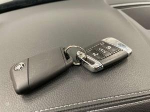 Melns Skoda Kodiaq 2023 Marijampole, ar dzinēja tilpumu 1.50 L un nobraukumu 200 tūkst. km par 23474 €, foto 25 vietnē AUTOMOTO.COM.LV