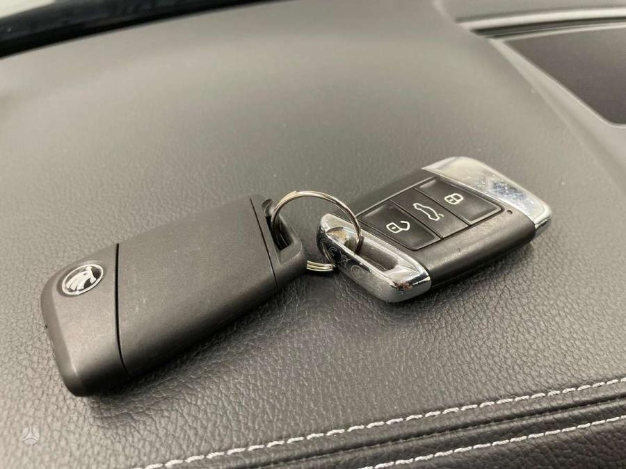 Melns Skoda Kodiaq 2023 Marijampole, ar dzinēja tilpumu 1.50 L un nobraukumu 200 tūkst. km par 23474 €, foto 25 vietnē AUTOMOTO.COM.LV
