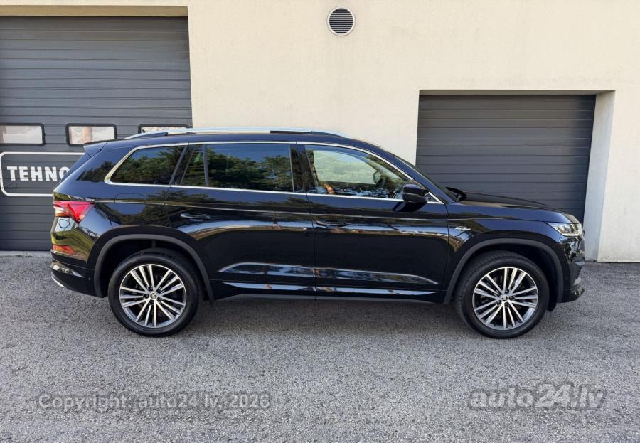 Melns Skoda Kodiaq 2023 Pērnava, ar dzinēja tilpumu 2.00 L un nobraukumu 67 tūkst. km par 35990 €, foto 7 vietnē AUTOMOTO.COM.LV