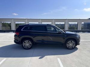 Black Skoda Kodiaq 2023 in Vilnius, with an engine capacity of 1.97 L and mileage of 144 thousand km for 29300 €, photo 5 on AUTOMOTO.COM.LV