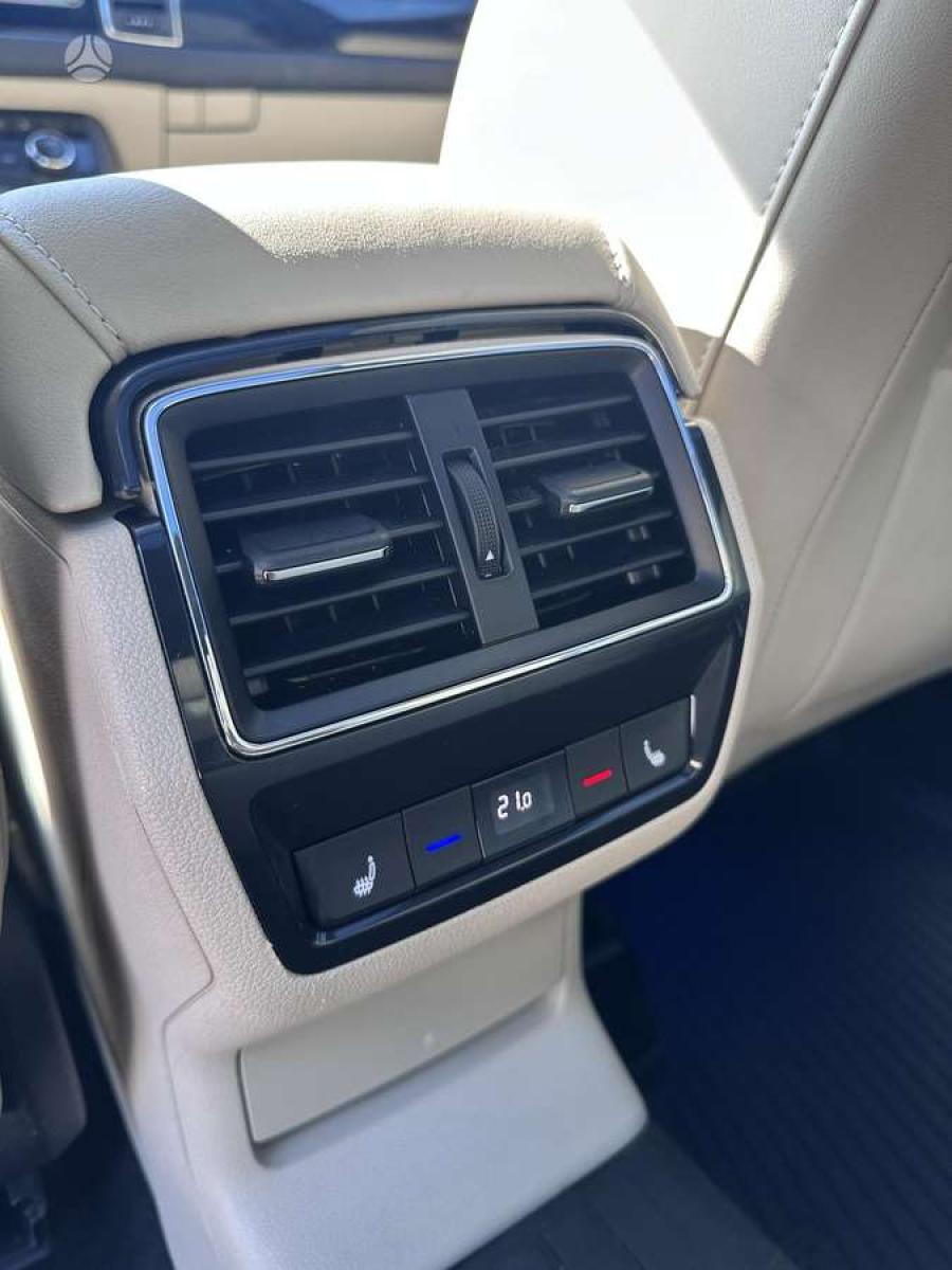 Black Skoda Kodiaq 2023 in Vilnius, with an engine capacity of 1.97 L and mileage of 144 thousand km for 29300 €, photo 20 on AUTOMOTO.COM.LV