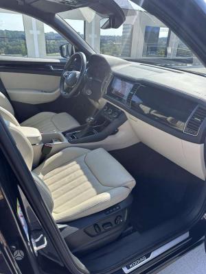 Black Skoda Kodiaq 2023 in Vilnius, with an engine capacity of 1.97 L and mileage of 144 thousand km for 29300 €, photo 23 on AUTOMOTO.COM.LV