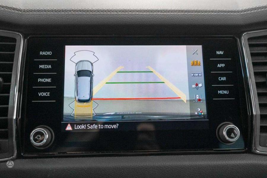 Black Skoda Kodiaq 2023 in Vilnius, with an engine capacity of 2.00 L and mileage of 118 thousand km for 28050 €, photo 13 on AUTOMOTO.COM.LV