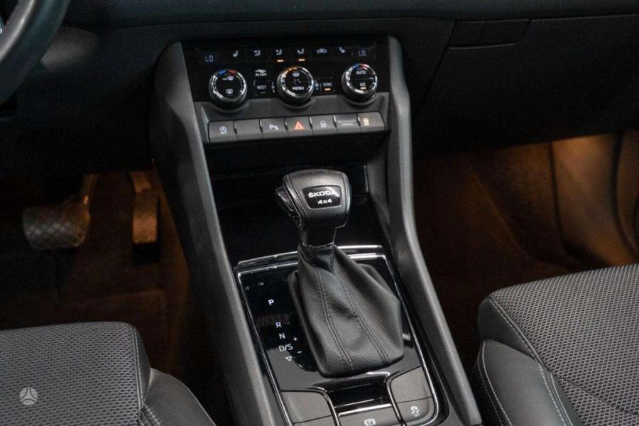 Black Skoda Kodiaq 2023 in Vilnius, with an engine capacity of 2.00 L and mileage of 118 thousand km for 28050 €, photo 17 on AUTOMOTO.COM.LV